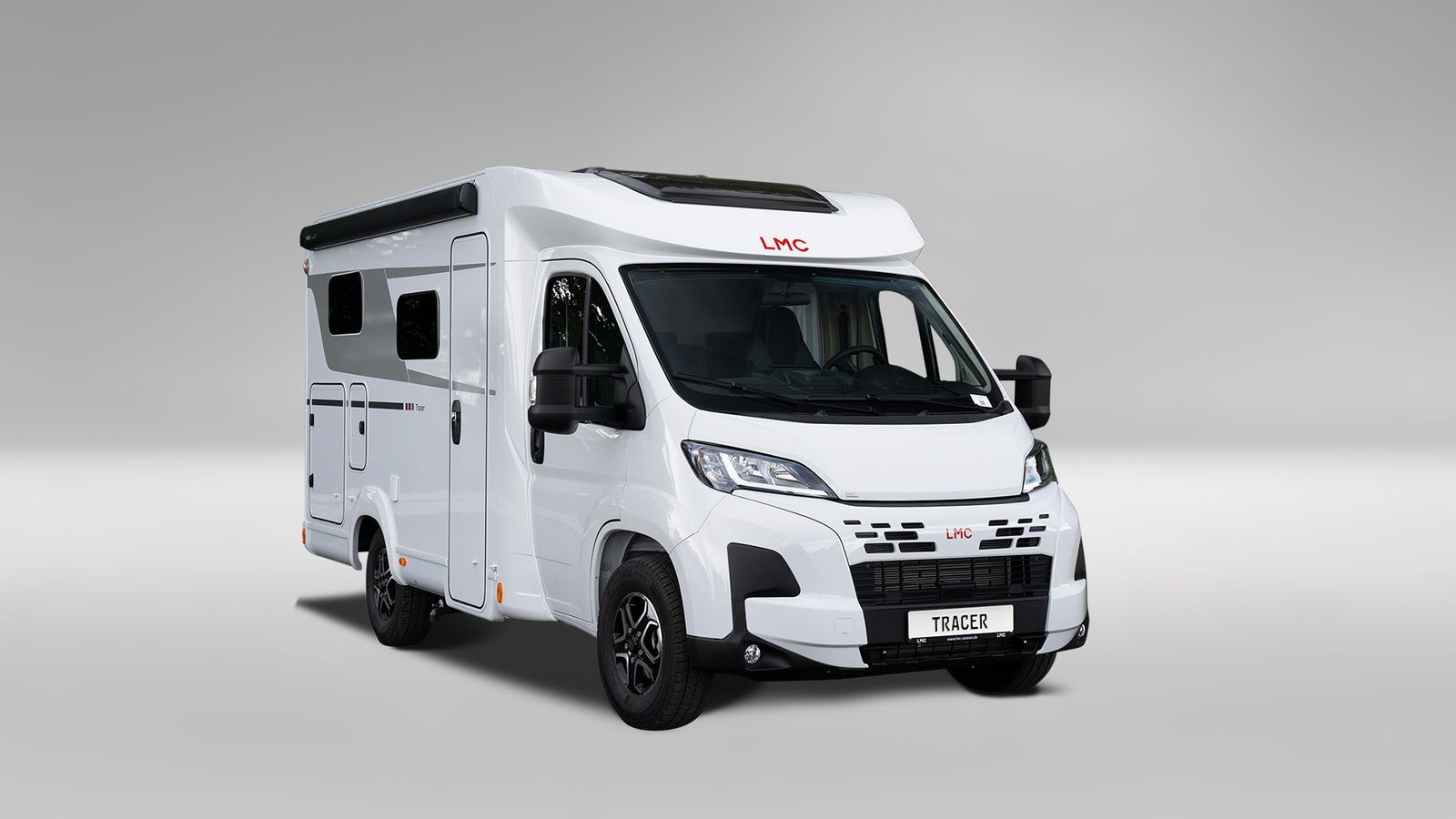 LMC Tracer V600 – Limburg Motorhomes